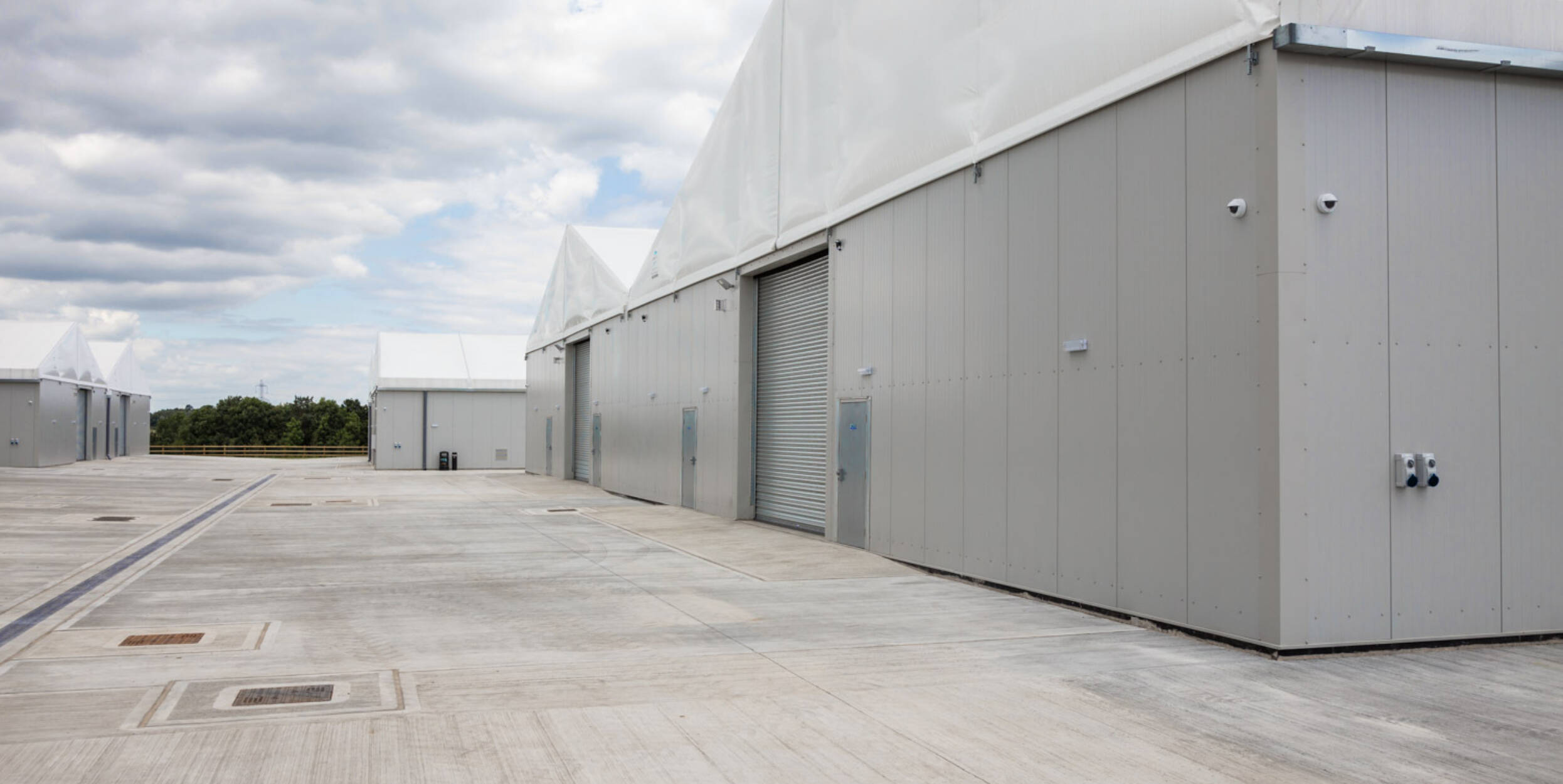 Pinewood Studios | Industrial | Temporary Production… | Spaciotempo