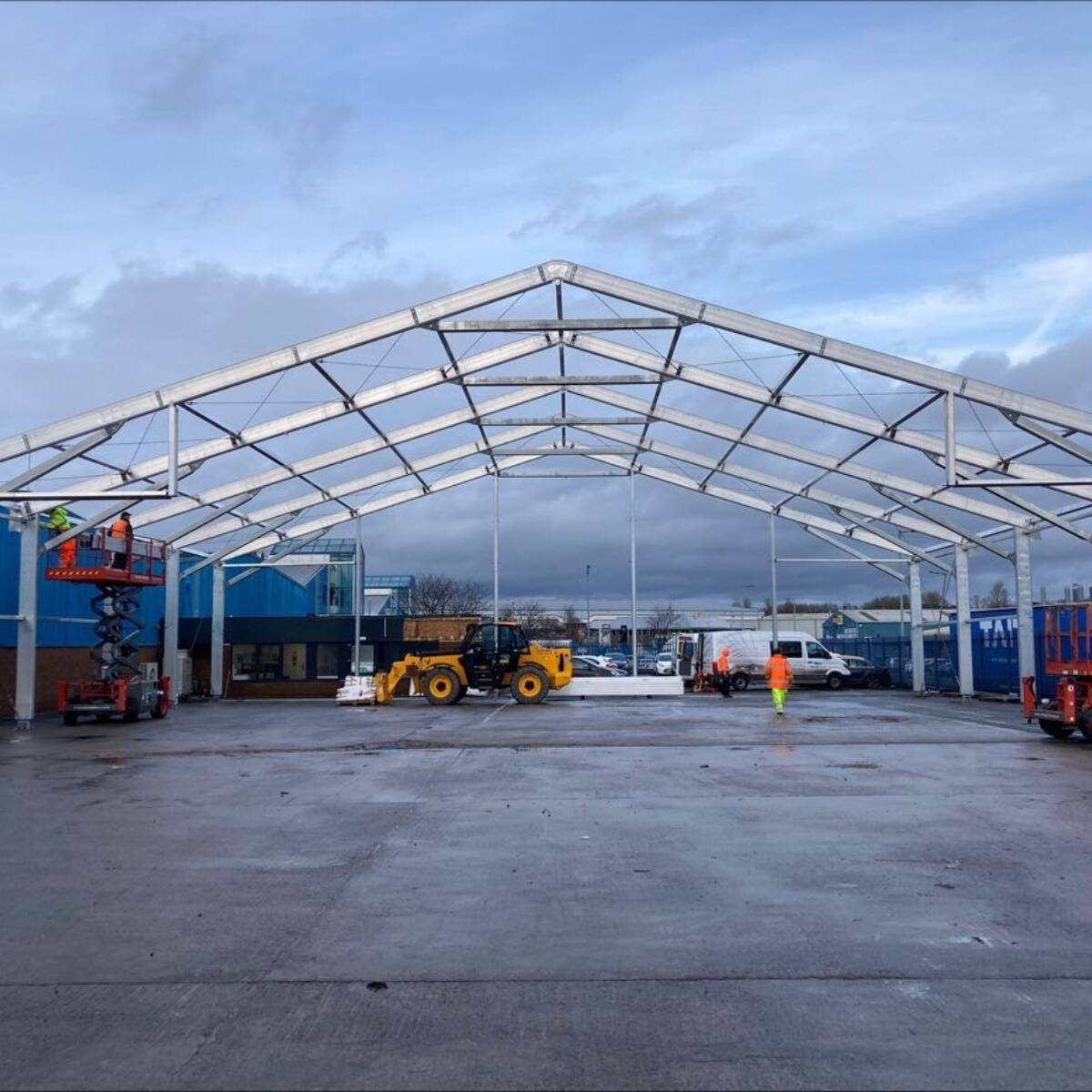 Tait Transport | Weatherproof Loading Canopy | Spaciotempo