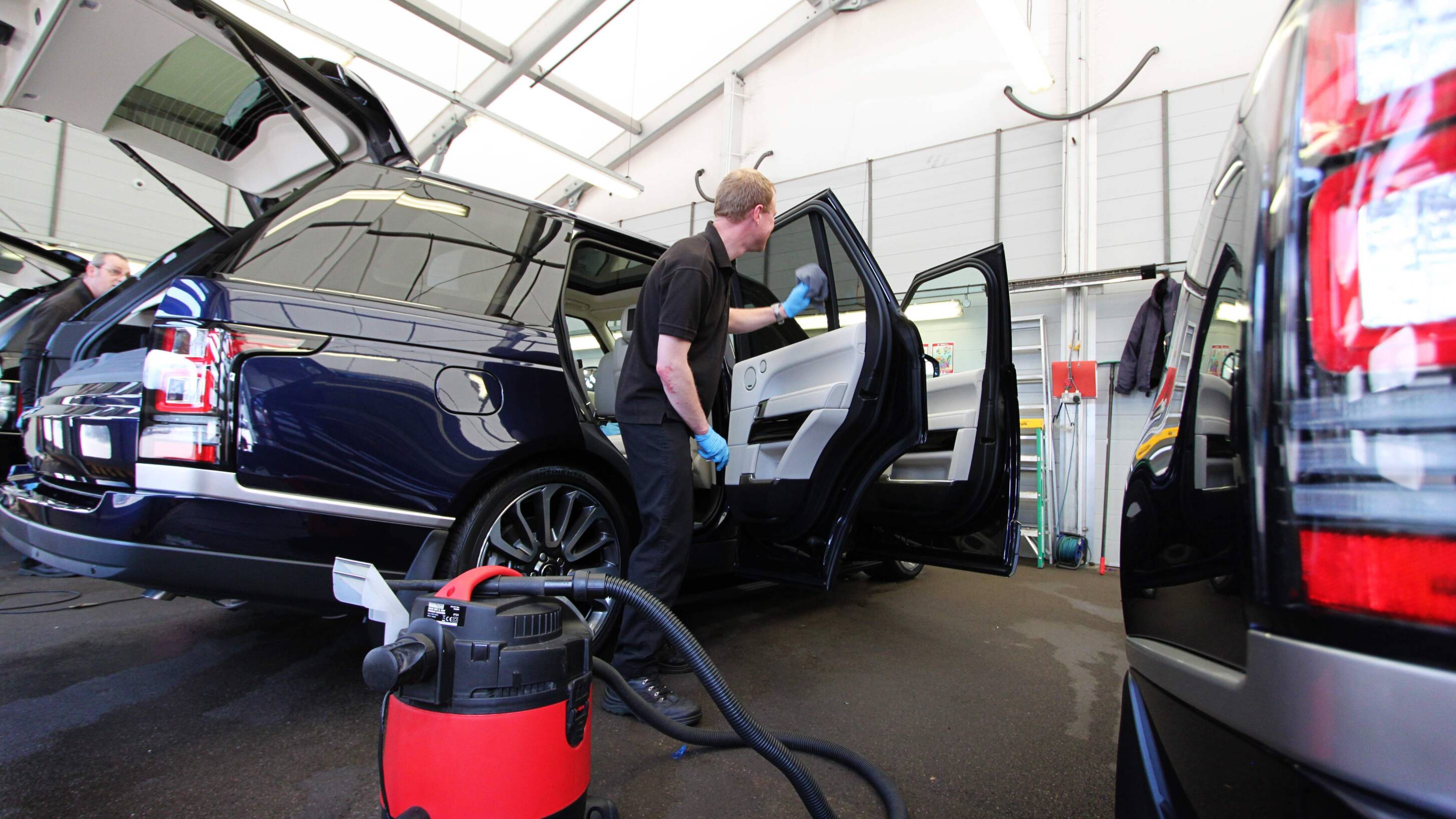 Temporary Car Showrooms | Spaciotempo