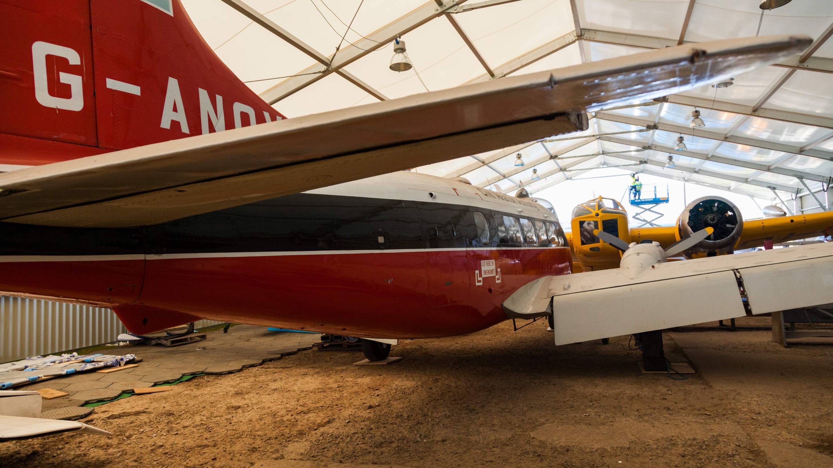 Temporary Aircraft Hangar | Spaciotempo