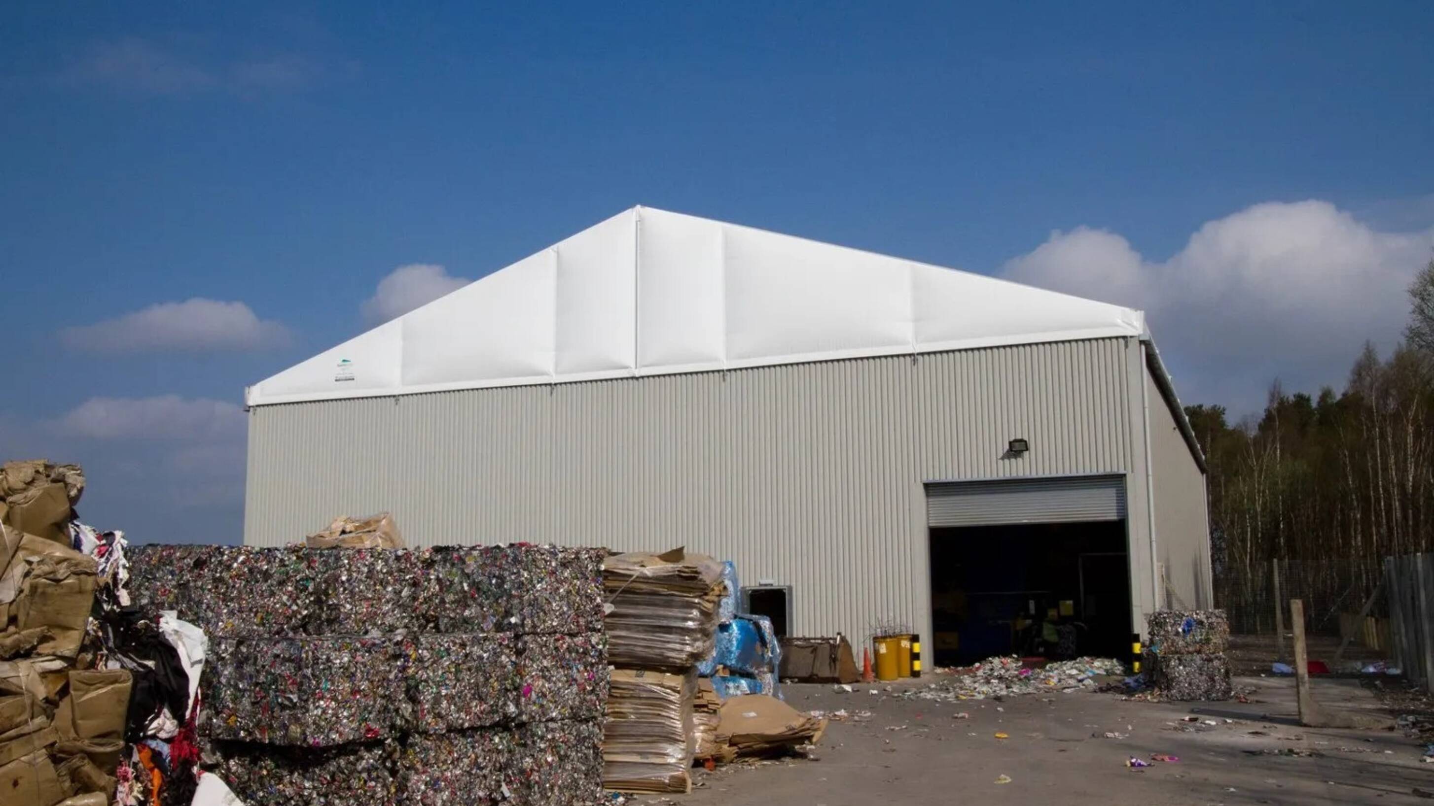 Temporary Recycling Buildings | Waste Management… | Spaciotempo